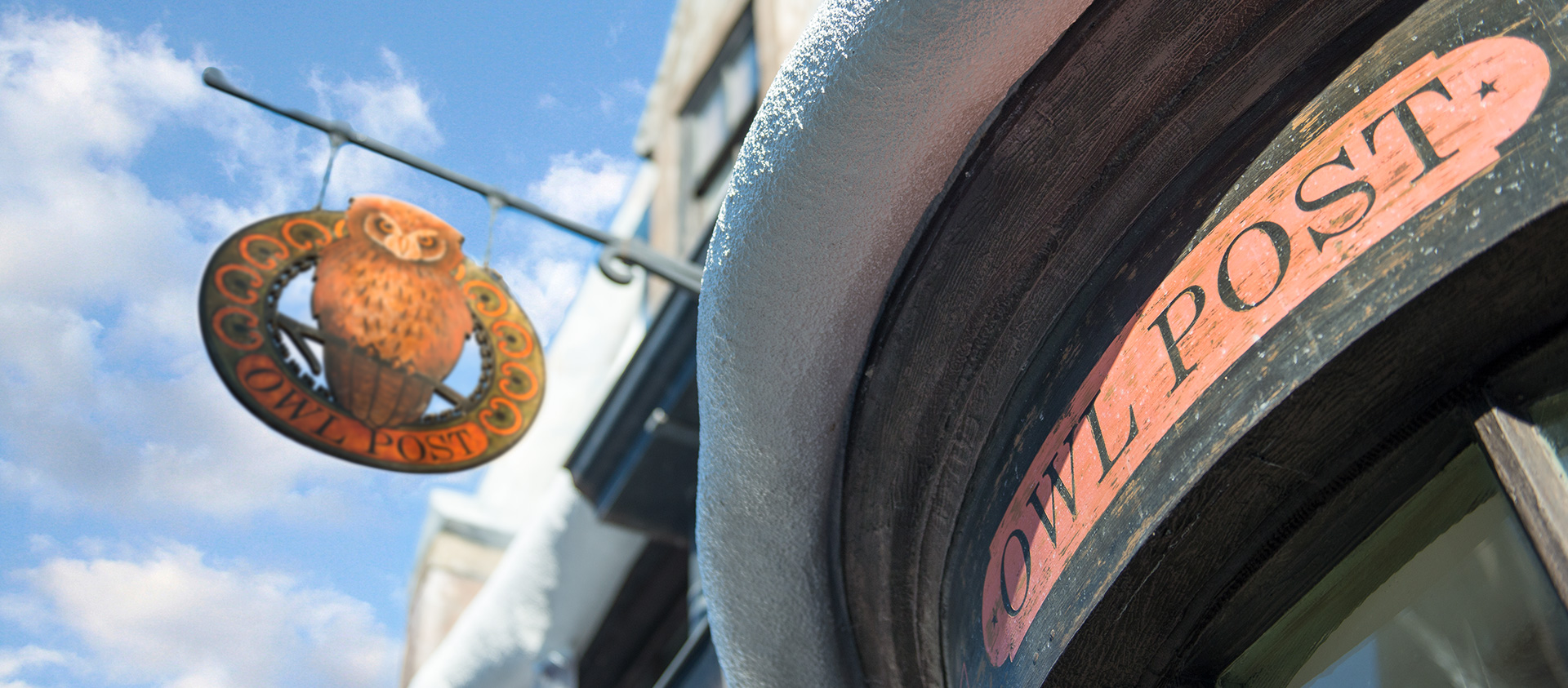 Owl Post™ | Universal Beijing Resort